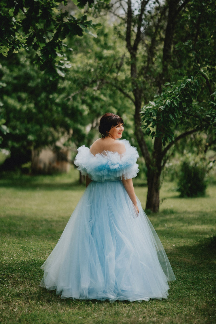 Kreete unenäoline taevasinine pulm – Liina Stein